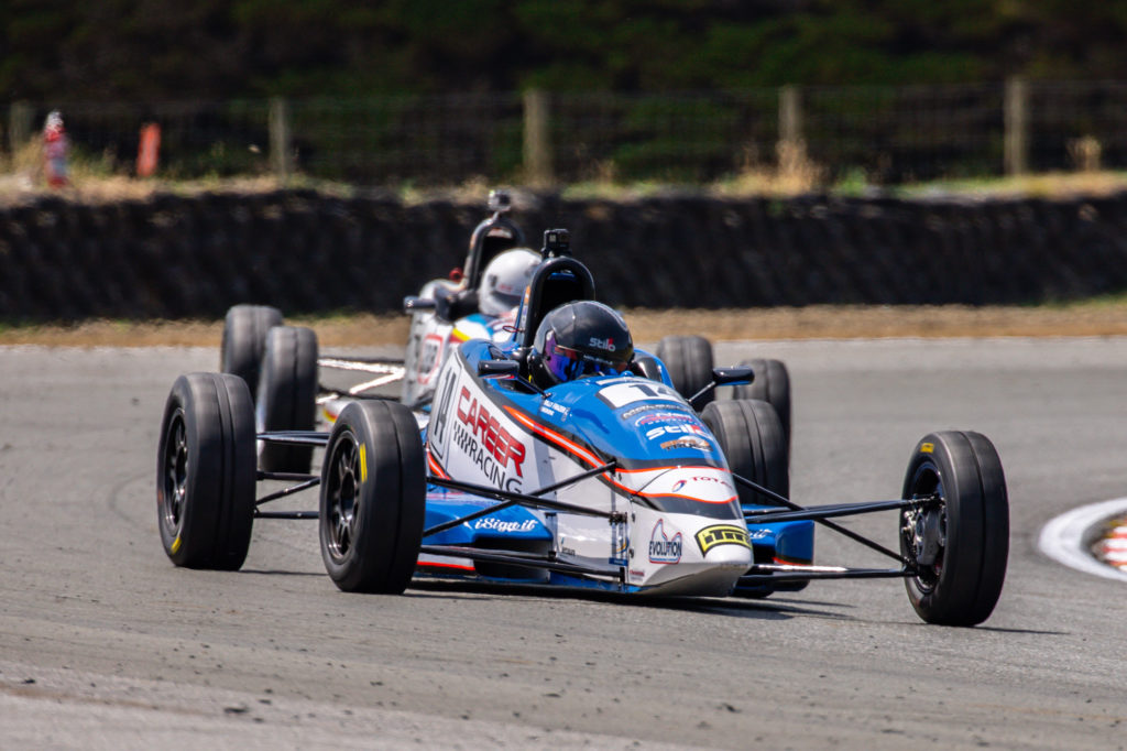 Billy Frazer grabs opening NZ Formula Ford race win at Teretonga