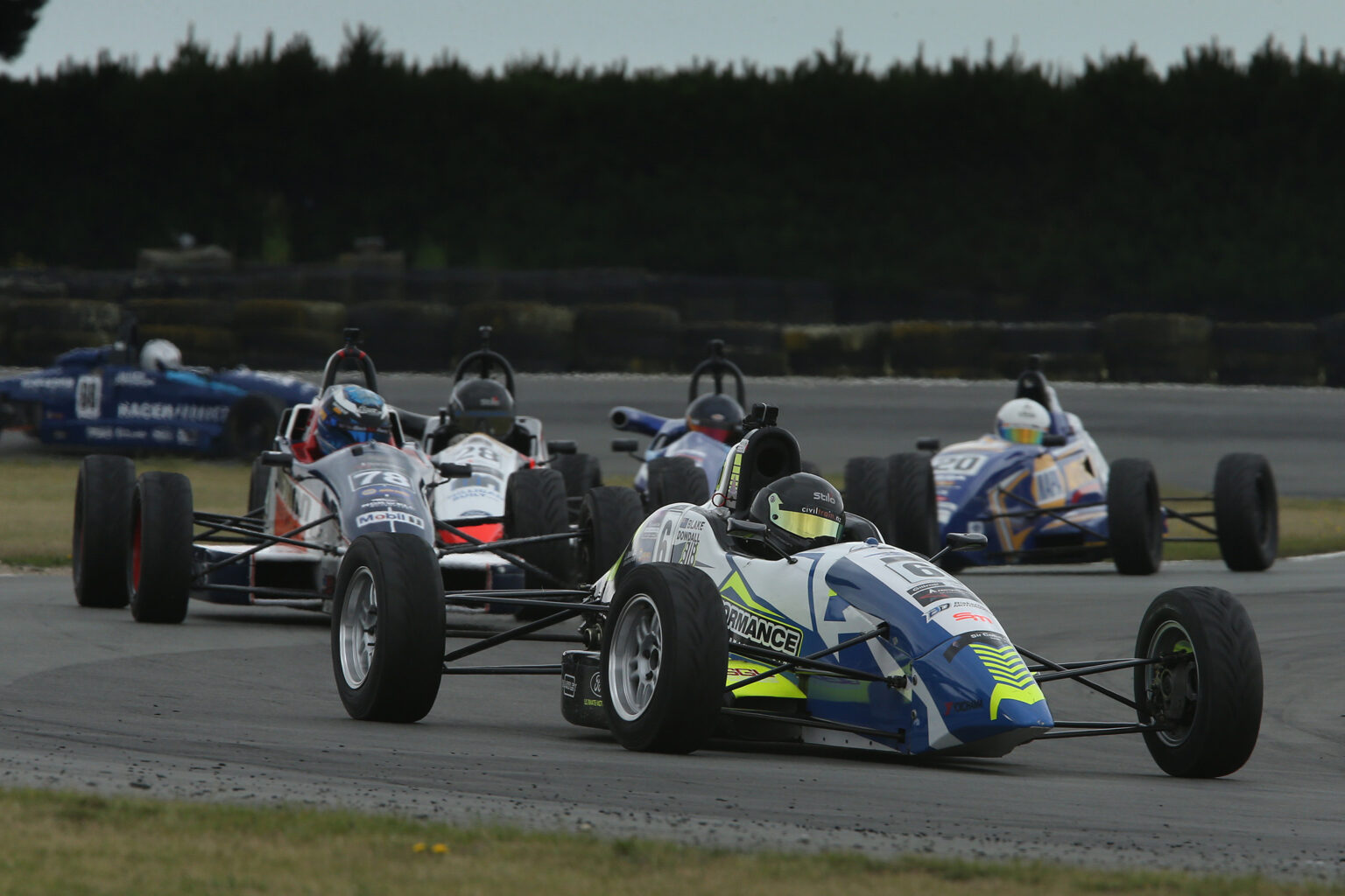Dowdall grabs lead of NZ Formula Ford Championship in Timaru