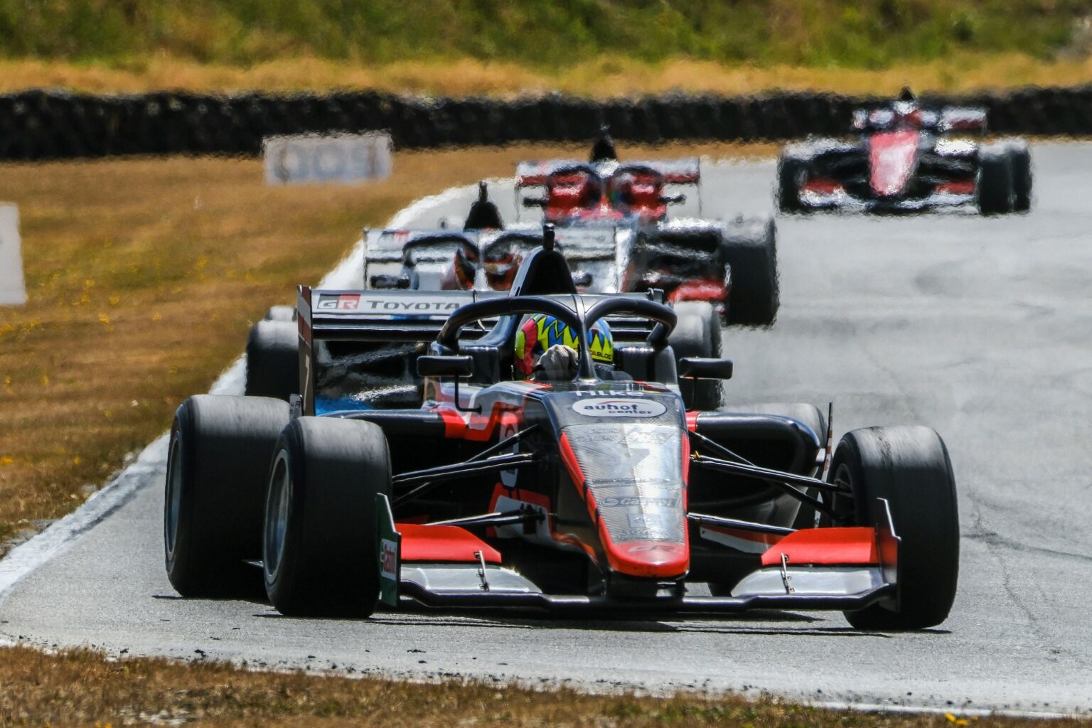 Manfeild marks turning point in race championship