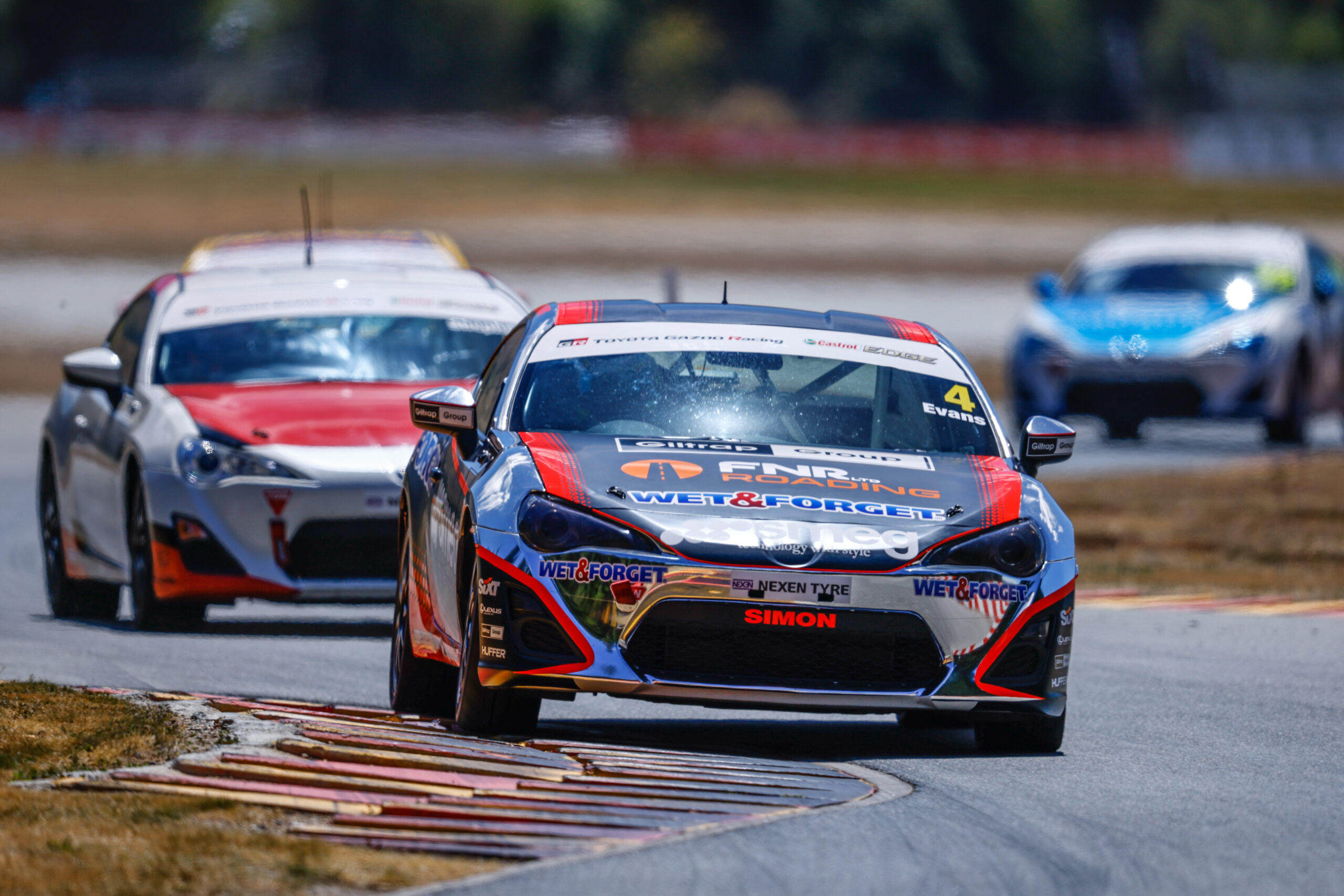 Simon Evans takes second win and early series lead