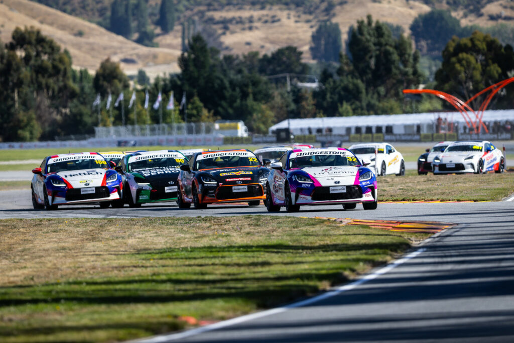 Bethune holds off inspired Zeltwanger to win Highlands thriller